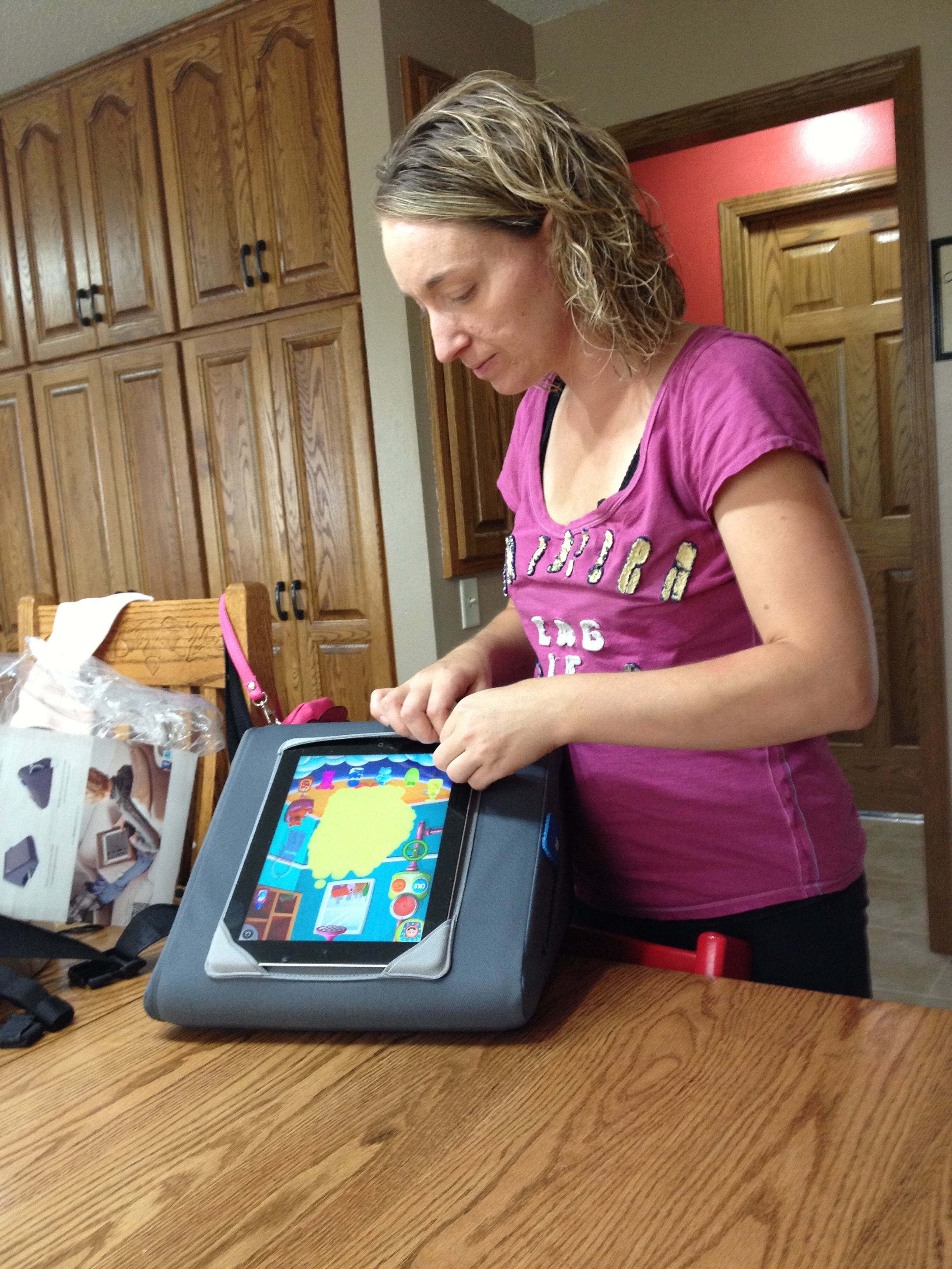 Domeo Tri-Lounge Review & Giveaway (US) 8/15 | Emily Reviews