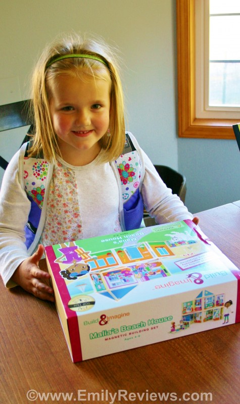Build & Imagine Playhouse Kit ~ Review | Emily Reviews