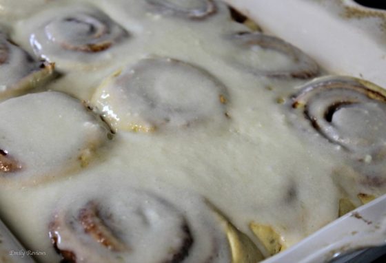 Homemade Cinnamon Rolls {soft And Delicious } Emily Reviews