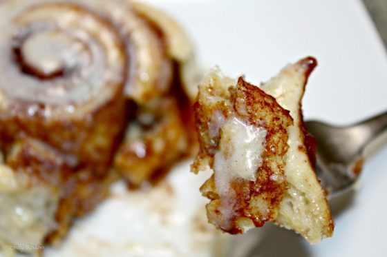 Homemade Cinnamon Rolls {soft And Delicious } Emily Reviews