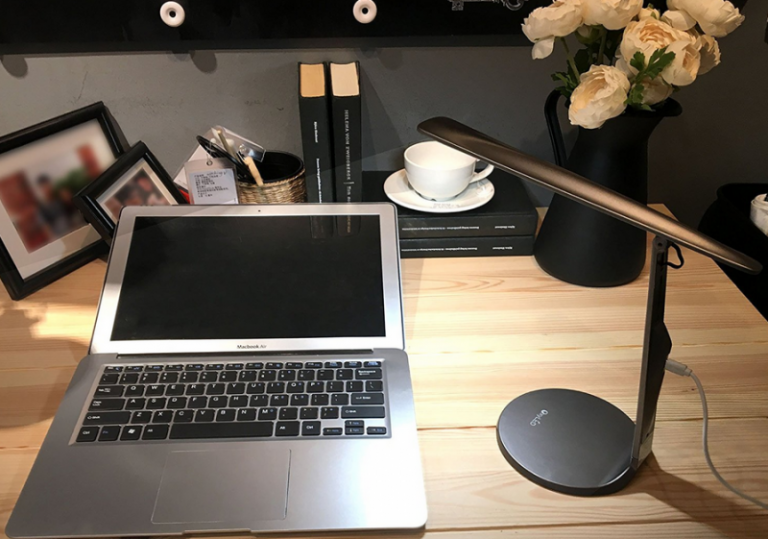 Oxyled T35 LED Desk Lamp {+ Back To School Giveaway!} US 8/23 | Emily ...