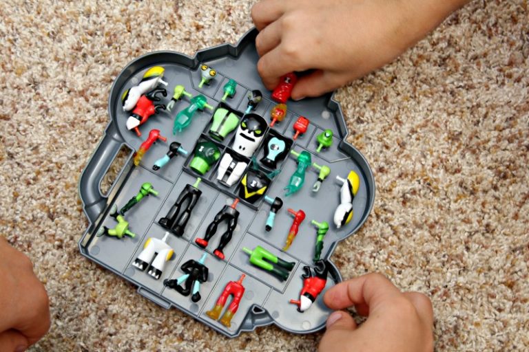 Ben 10 – The Alien Creation Chamber! {Available Fall 2018} | Emily Reviews