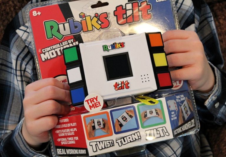 RUBIK’S TILT Digital Rubik's Cube Game | Emily Reviews