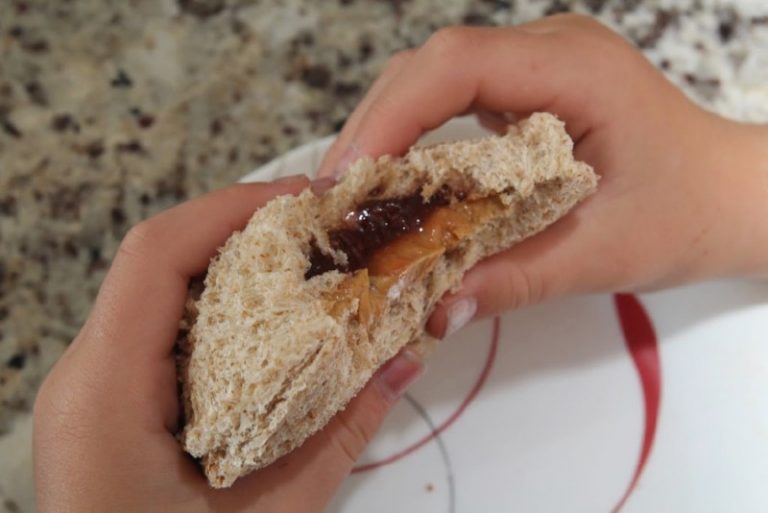 Savoychef - Make Your Own Un-Crustable Sandwiches At Home! (+ Giveaway ...