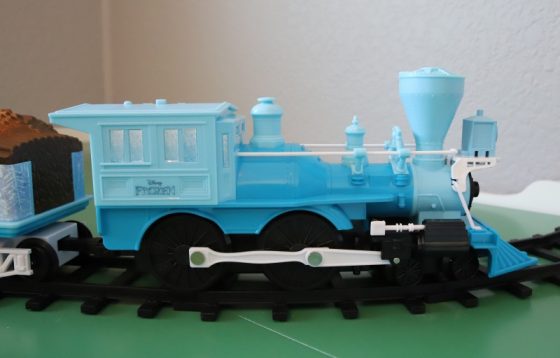 Lionel Disney's Frozen Remote Control Train Review | Emily Reviews