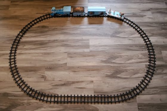 Lionel Disney's Frozen Remote Control Train Review | Emily Reviews