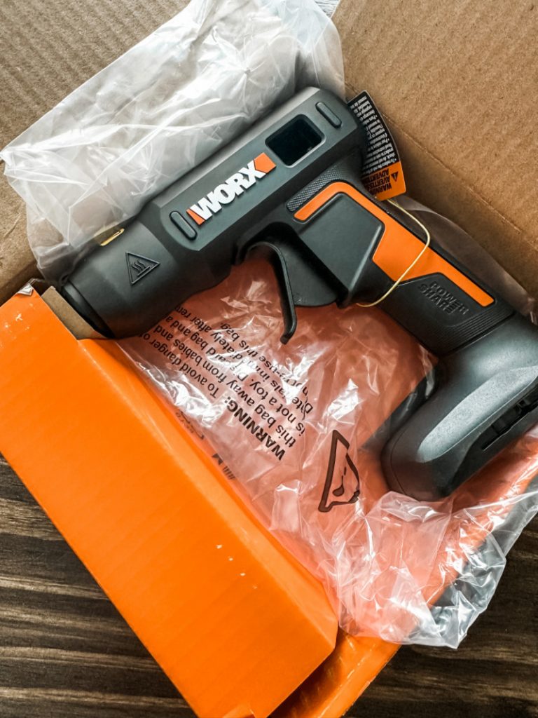WORX 20V Power Share Full-Size Hot Glue Gun Review | Emily Reviews