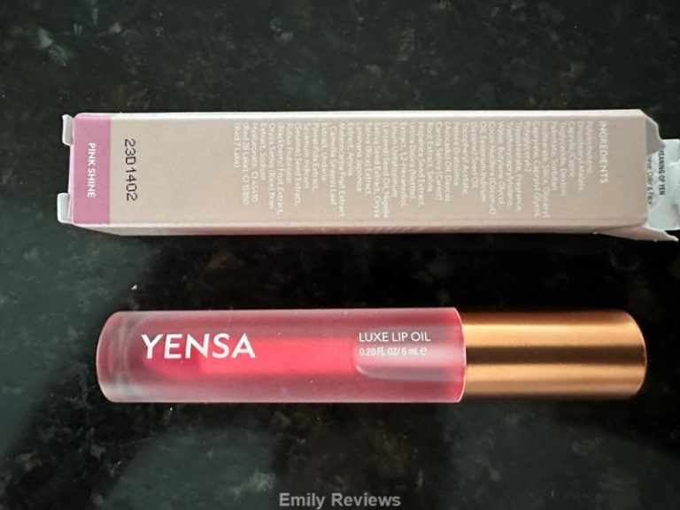 Yensa Tinted Luxe Lip Oil Provides Nourishment To Your Lips | Emily Reviews