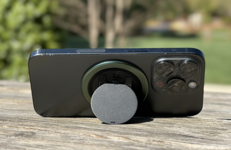 Ohsnap! Snap 4 Luxe Phone Grip Giveaway | Emily Reviews