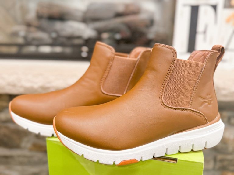 Fall Fashion Boots From KURU Footwear Review (+ Link to giveaway ...