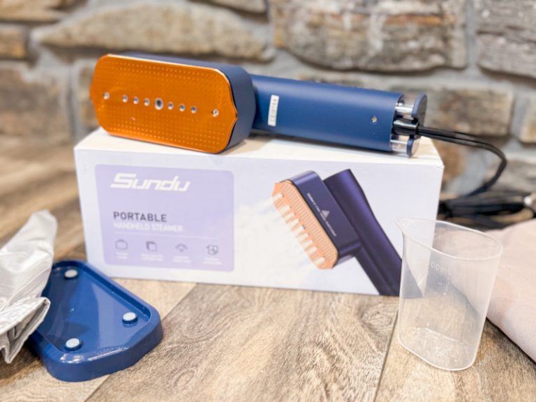 Sundu Portable Travel Steamer ＆ Iron Review + Giveaway | Emily Reviews