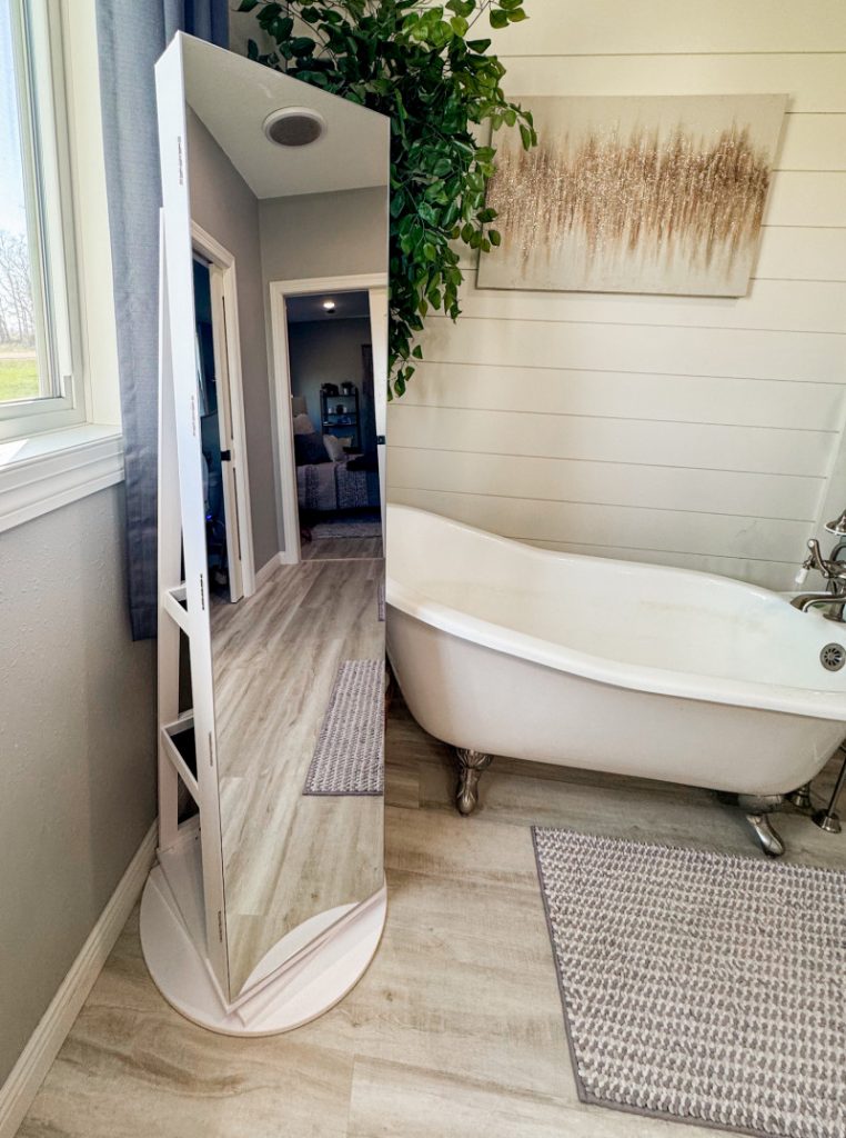 SONGMICS Lockable Mirror Jewelry Cabinet Review (+ Jewelry Box Giveaway ...